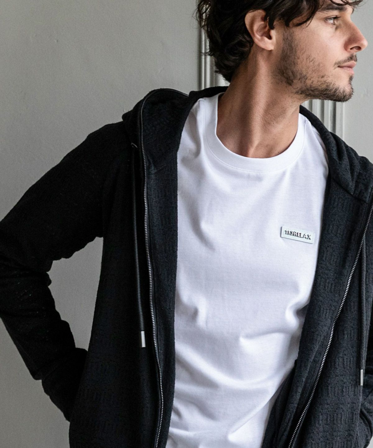 1PIU1UGUALE3 RELAX(ウノピゥウノウグァーレトレ リラックス)ブラック